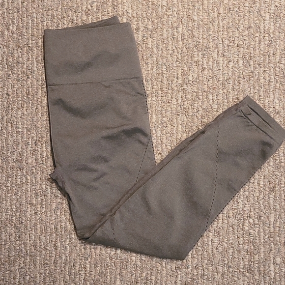 Fabletics | Pants & Jumpsuits | Pair Of Fabletic Leggings | Poshmark